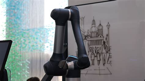 sber robotics lab представил на ПМЭФ 2023 робота манипулятора управляемого нейросетью