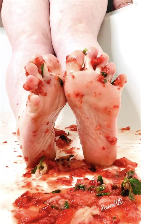 Strawberry Jam Nudes By Hannaanna