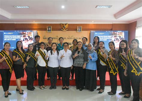 Bunda Paud Denpasar Ny Sagung Antari Komitmen Sukseskan Program Wajib