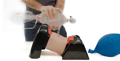 Simulador Para Cricotomía Trucric Trucorp Simuladores Médicos Para