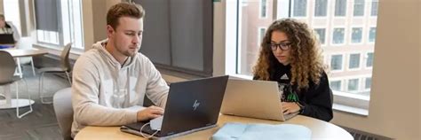 Software Engineering Vs Computer Science University Of North Dakota