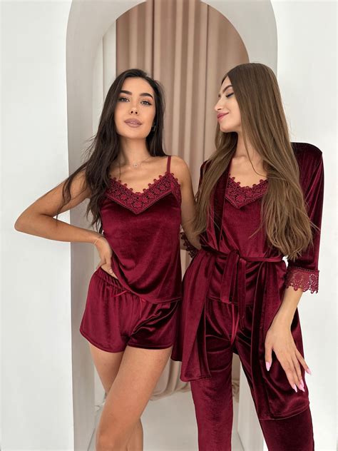 Велюровий комплект четвірка Розмір S продаж ціна у Одесі Жіночі піжами від Artmia 1942361655