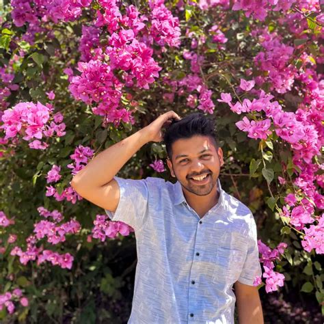 hindi motion graphics artist shubham bhatkar biography news photos