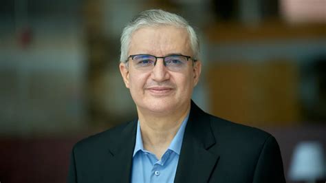 Kaust Scientists Use New Mathematical Approach To Protect Aircraft From 5g Interference