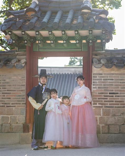 Seoulphotographerhanbokphotographer Koreaphotographer한복촬영전문 On Instagram 🌿 한복가족스냅 창덕궁 창경궁