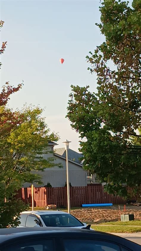 A Warzone Redeploy Balloon In My Neighbourhood R Warzone