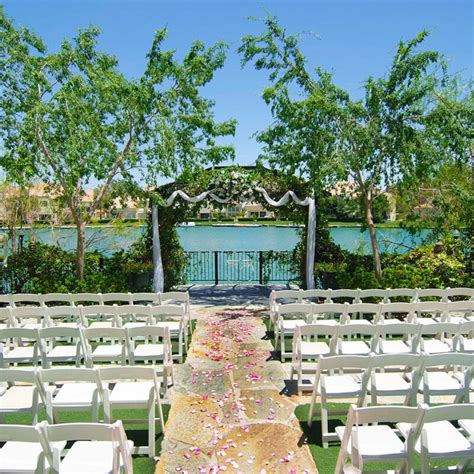 Chic Romantic Wedding Venue Packages