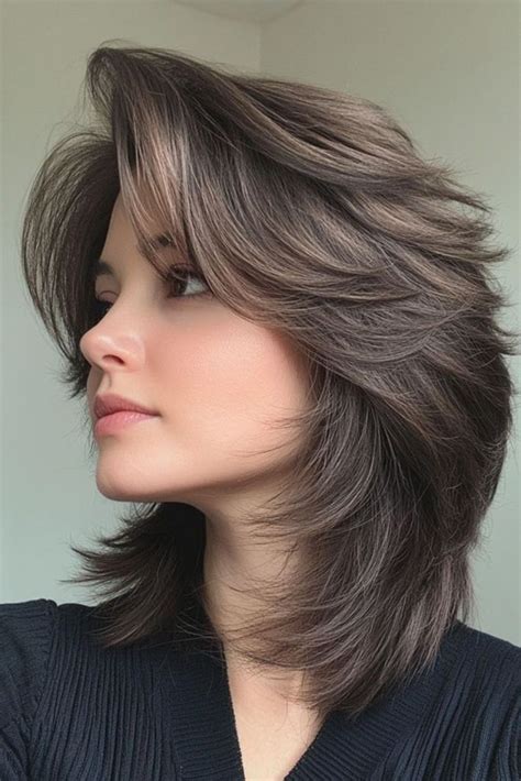 15 Feathered Layered Hairstyles For A Fresh And Stylish Look