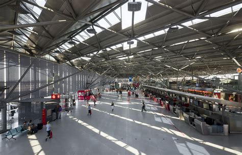 画廊 Flashback Cologne Bonn Airport Murphy Jahn 8