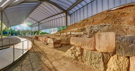 첫돌 한양도성 유적전시관 해치 스티커 2천개 배부