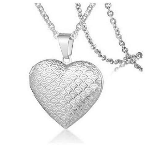 Романтично колие 50 см с висулка отварящо се гравирано сърце 3 см