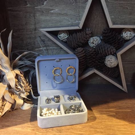 100均の優秀「アクセサリーケース」3選｜外出時のアクセサリーの持ち運びに便利