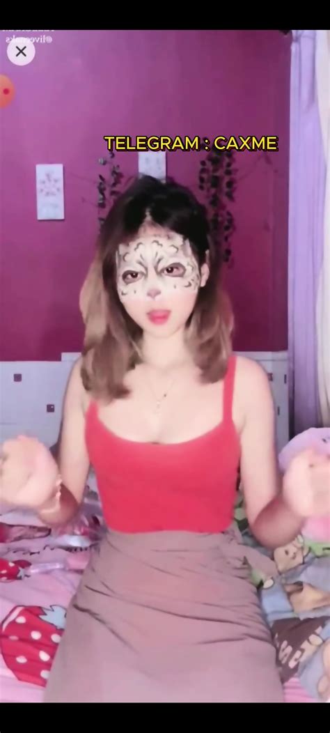 Tocil Cakep Makin Berani Show Bugil Remas Tt Dream Eporner