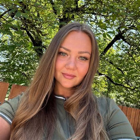 ЮЛИЯ Yuliyasochi • Threads Say More