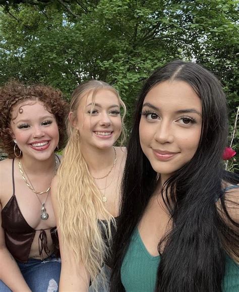 Cute Faces And Friends R Truefmk