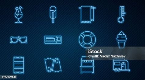 세트 라인 Rv 캠핑 트레일러 아이스크림 와플 콘 수건 걸이 여행 티켓 안경 칵테일 및 알코올 음료 구명 부표 및 아이콘 벡터 0명에 대한 스톡 벡터 아트 및 기타 이미지