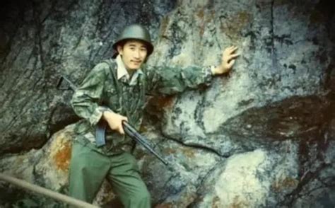 Chinese Pla Soldiers With Type 81 1 Rifle In Sino Vietnamese Border War
