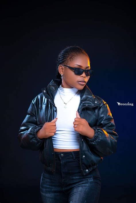 Aura Model Aura Model Added A New Photo