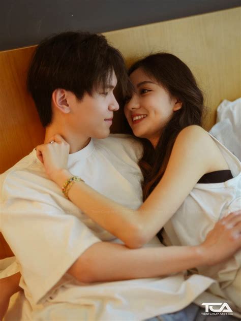 Chụp ảnh cặp đôi yêu nhau đẹp đắm say trong từng khoảnh khắc nồng cháy Cho Thuê Studio