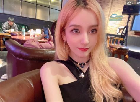 Lpl Female Commentator Rita Releases The Single Starting To Genting Striving To Be A High