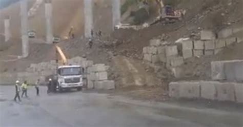 თბილისი სენაკი ლესელიძის ავტობანზე მიწა ჩამოწვა მოძრაობა აკრძალულია