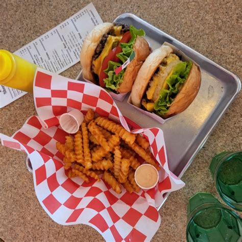 서울압구정 로데오 시몬스 그로서리 스토어 2층 버거샵 후기 햄버거 맛집 네이버 블로그