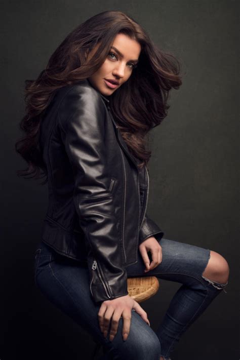 Women Catharine Bullet Models