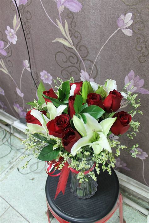 Төрсөн өдрийн бэлэг Цэцэгт мэндчилгээ Цэцэг хүргэлт Facebook