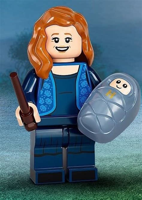 Amazon Com LEGO Harry Potter Series 2 Lily Potter With Baby Harry And Extra Blue Spongy Cape