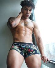 Hung Model Jeramie Hollins Nude Pics And Videos