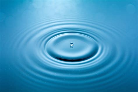 300 000 Free Blue Water Drop And Water Images Pixabay