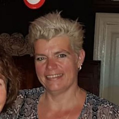 Claudia Velleman Youtube