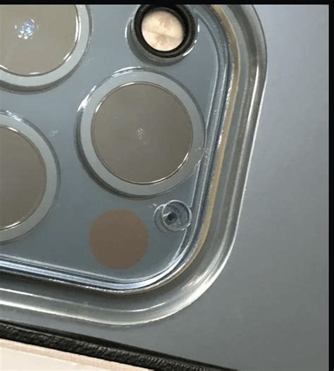 Dust Under Screen Protector Riphone