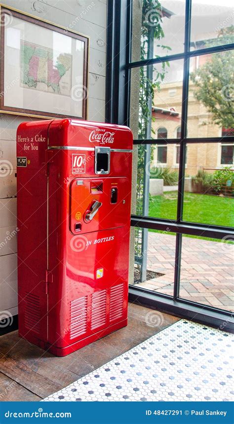 Vintage Coca Cola Vending Machine