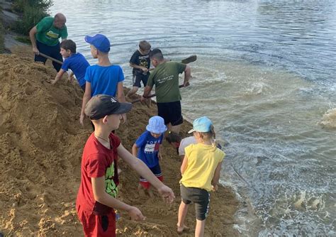 У Катеринополі люди самоорганізувались щоб облаштувати зону відпочинку Вісті Черкащини