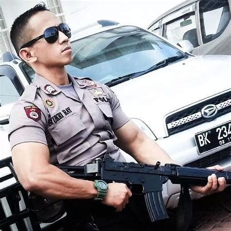 Pin Di Polisi Ganteng