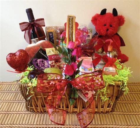 Valentines Day Sexy Gift Baskets Valentine S Day Wikii