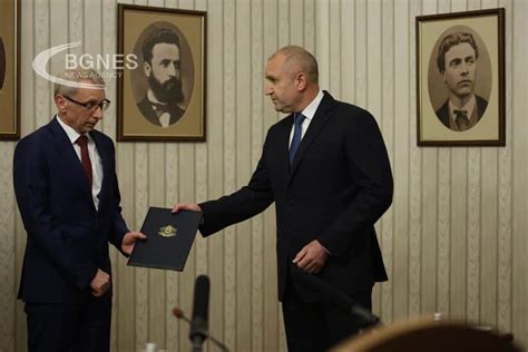 Президент Болгарії виступив проти формування уряду який може вивести країну з кризи