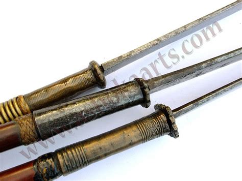 Group Of Scarce Two Handed Thai Dha Swords Antique Swords And Weapons