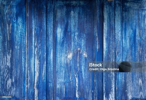 Beaitiful 자연적인 그런 지 Scuffed 오래된 나무로 된 진한 파란 배경 짜임새 0명에 대한 스톡 사진 및 기타 이미지 Istock