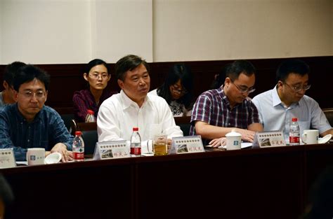 三峡库区地质灾害防治科技创新座谈会暨协同合作协议签订会在我校召开 重庆大学土木工程学院