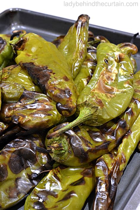 Roasted Fresh Hatch Chile Peppers