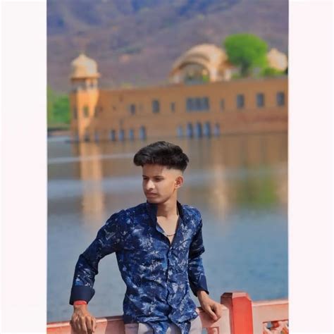 Akshay Saini Akshaysaini05 • Threads Say More