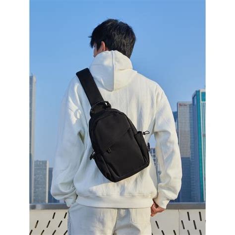 單肩包男斜掛包斜背包斜跨胸包小包男士通勤包挎包背包斜挎斜肩包男士包袋etmall東森購物網