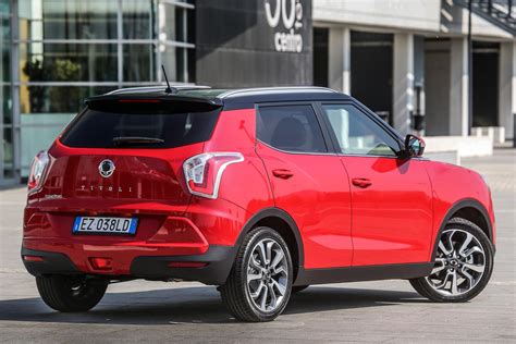 مشخصات سانگ یانگ تیوولی الیت مدل 2018 مقایسه با سایر خودروها