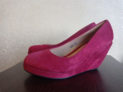 Фірмові туфлі на танкетці Beyou — ціна 140 грн у каталозі Туфлі Купити жіночі речі за доступною