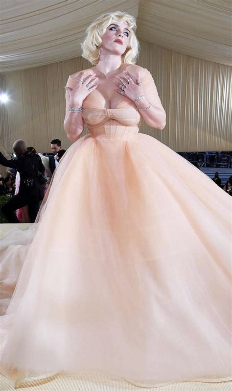 Billie Eilish Scrolller