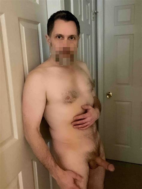 Post Yourself Totally Naked From Head To Toe Dickflash The