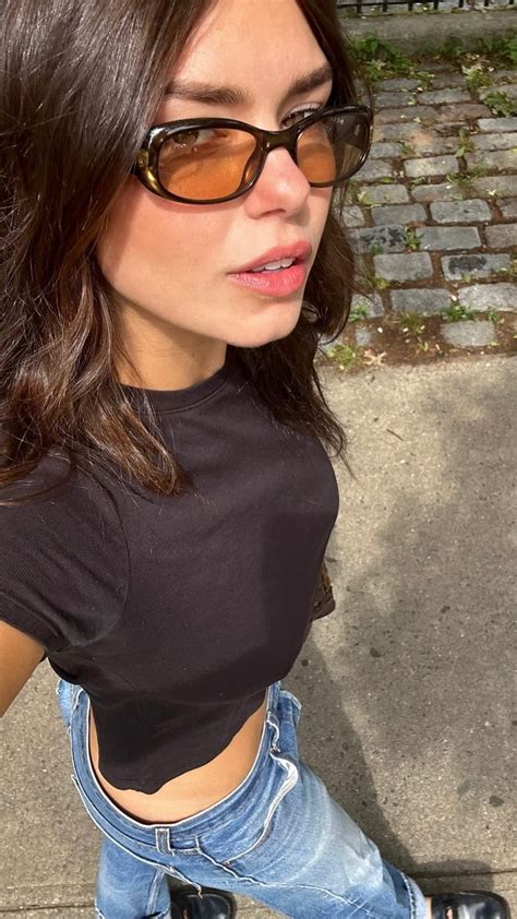 Picture Of Lauren Searle Picture Of Lauren Searle