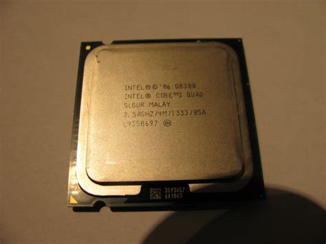 Intel Core2 Quad Processor Q8400 4M Cache 2 66 GHz 1333 MHz FSB